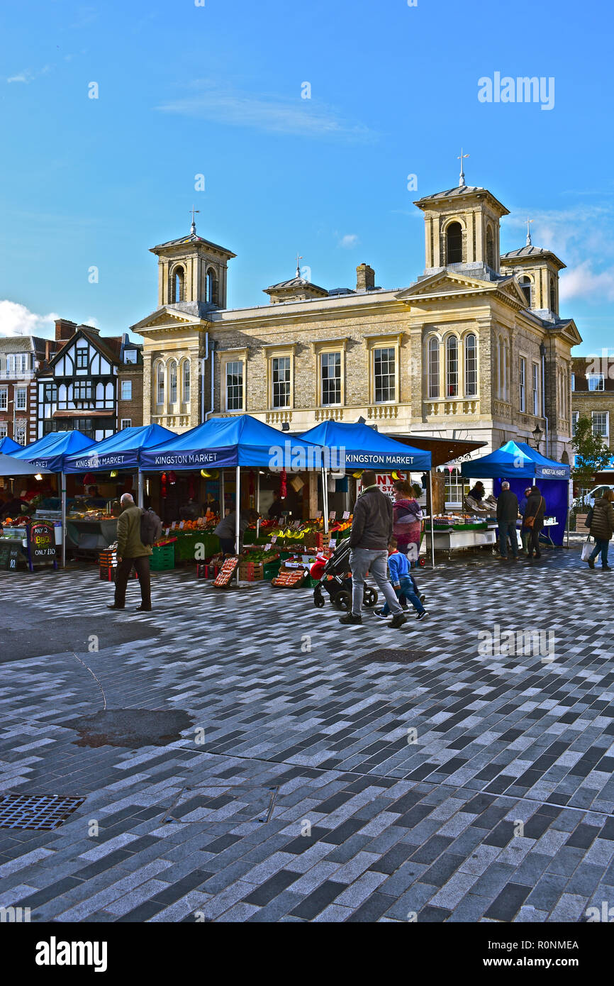 Market square kingston upon thames hi-res stock photography and images ...