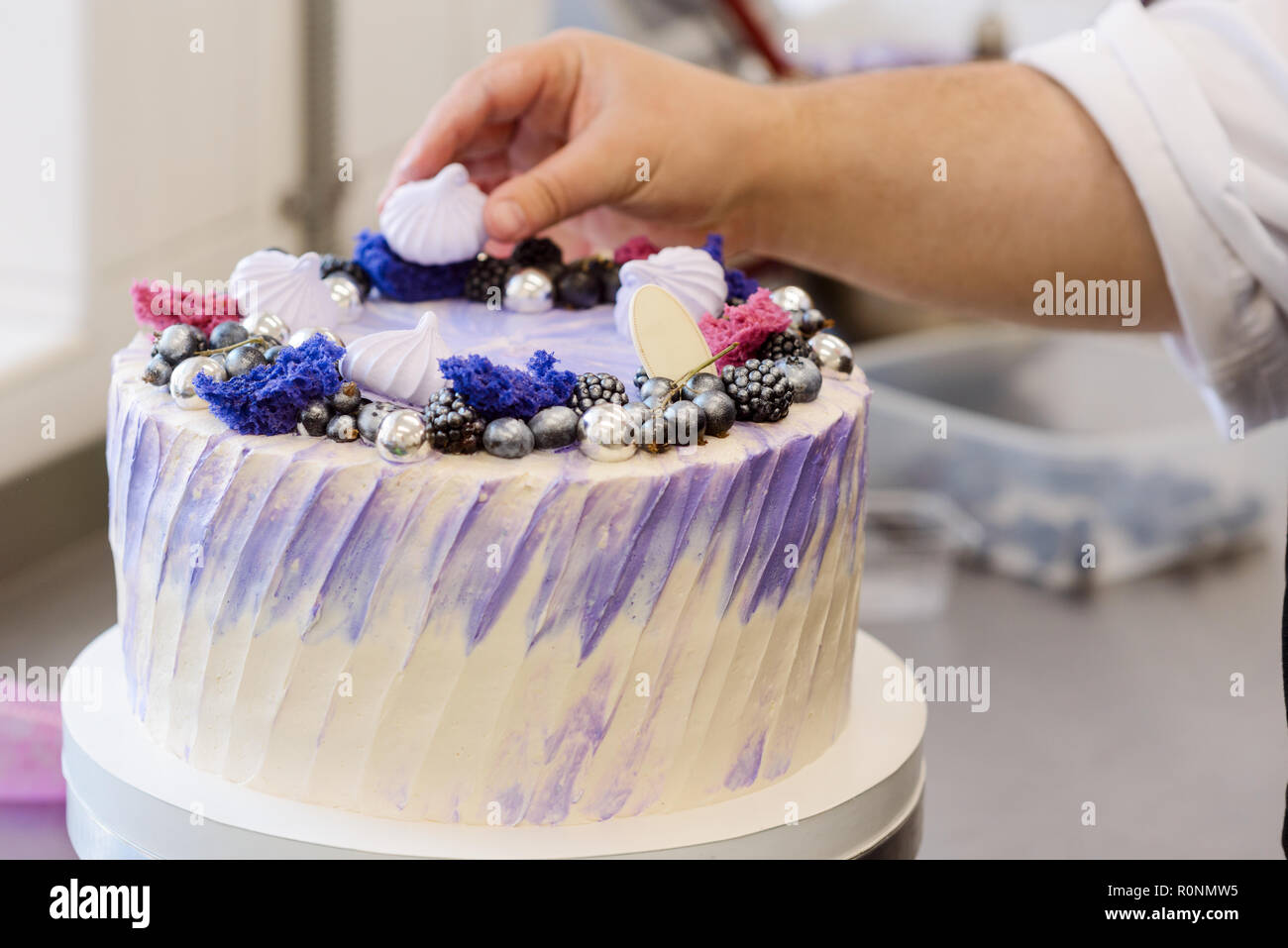 Decorate birthday table hi-res stock photography and images - Alamy