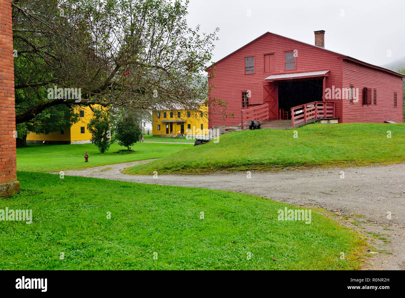 Old barns usa hi-res stock photography and images - Alamy