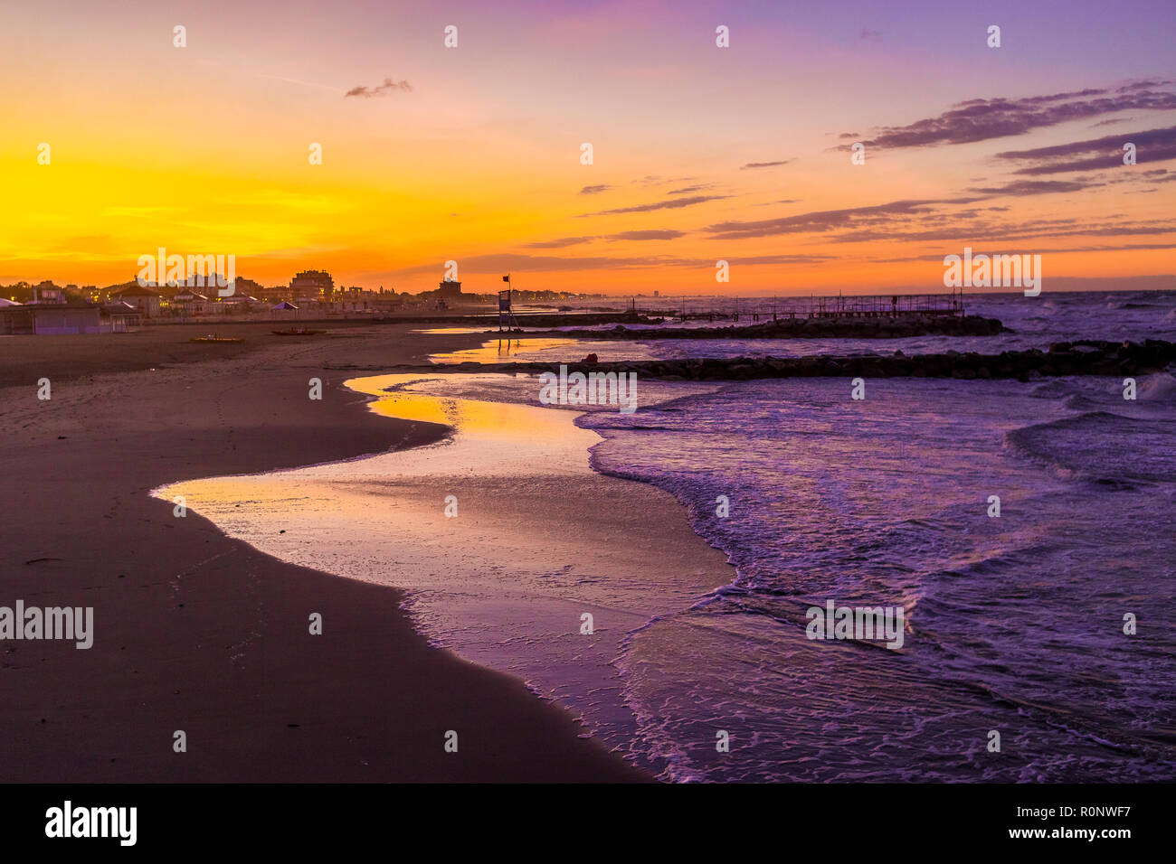 Rimini beach italy hi-res stock photography and images - Alamy