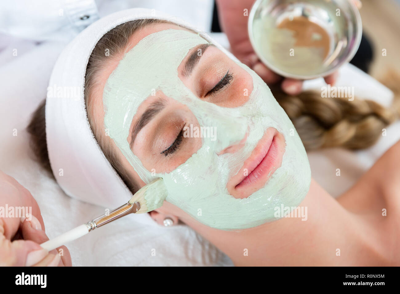Woman getting spa massage hi-res stock photography and images - Alamy
