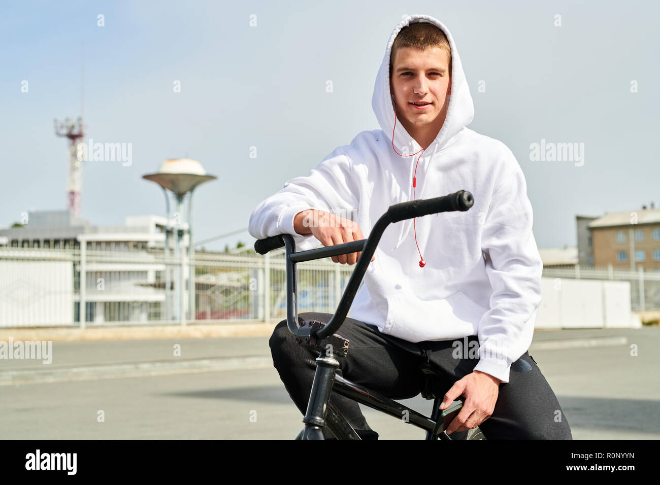 Boy posing with camera hi-res stock photography and images - Alamy
