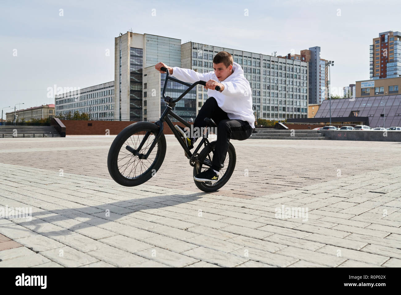 Bmx trick hi-res stock photography and images - Alamy