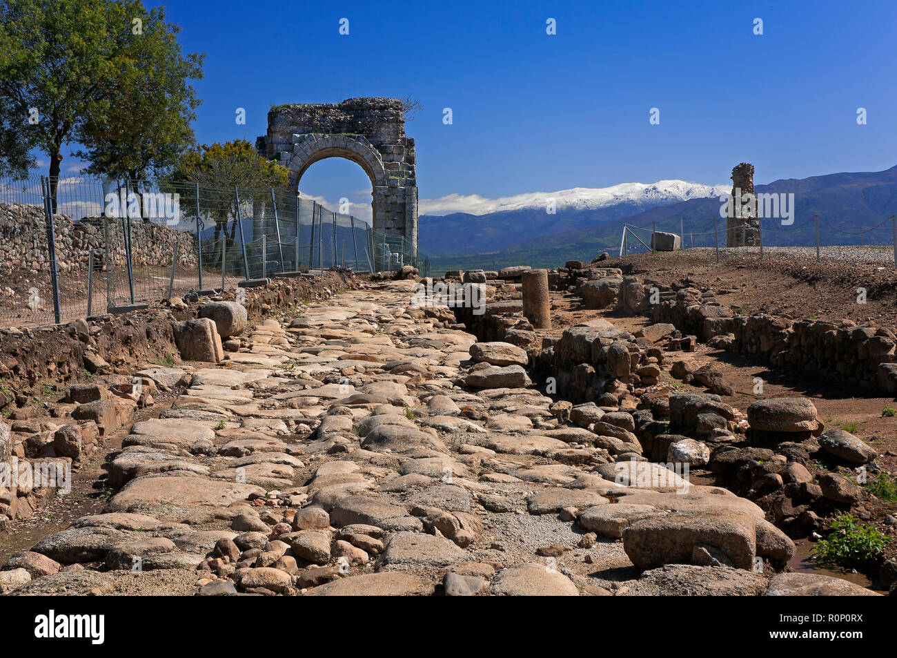 Roman ruins of Caparra, Roman road and Arch cuadrifronte, Via de la ...