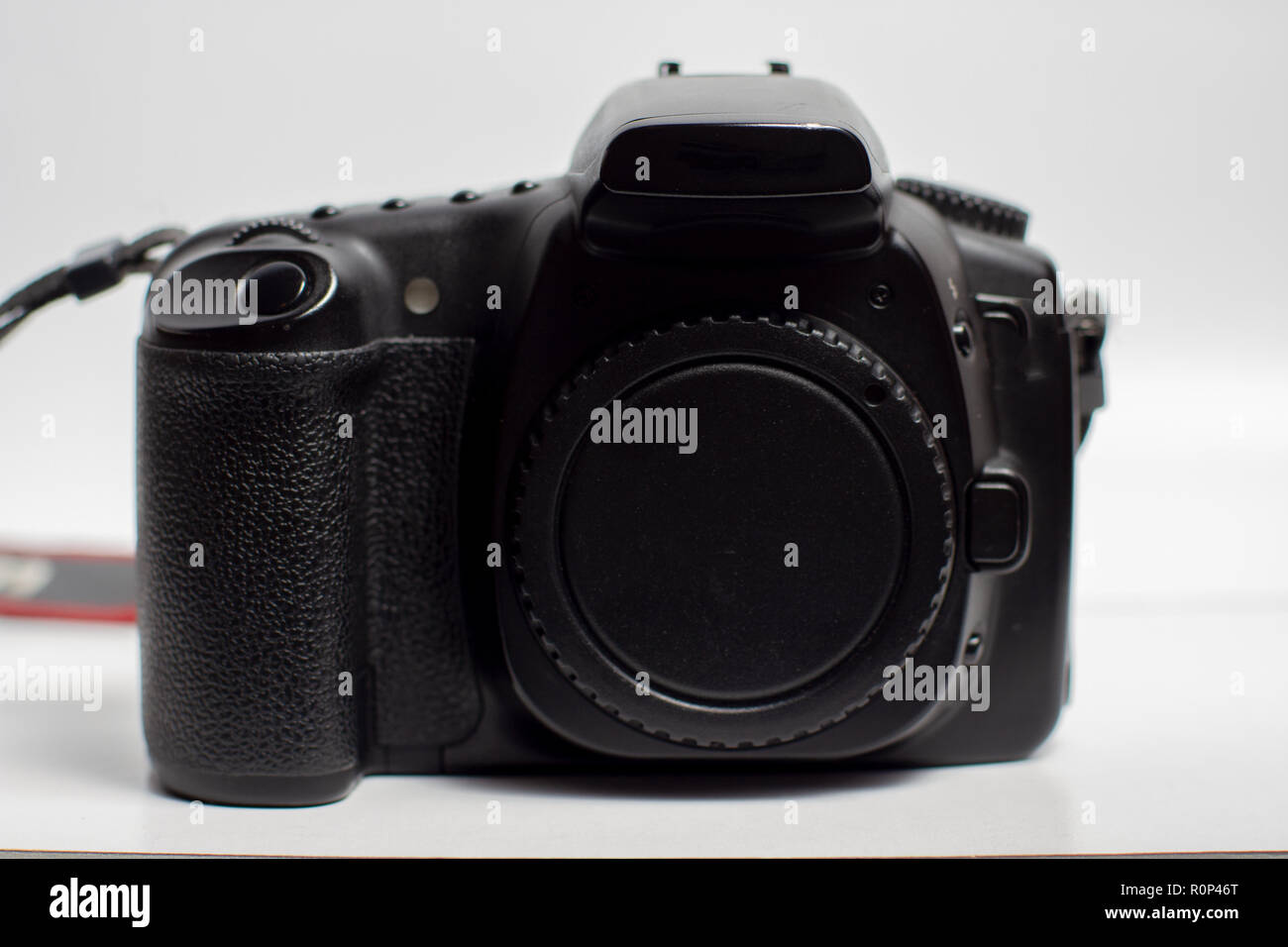 Black DSLR Camera isolated on white background Stock Photo - Alamy