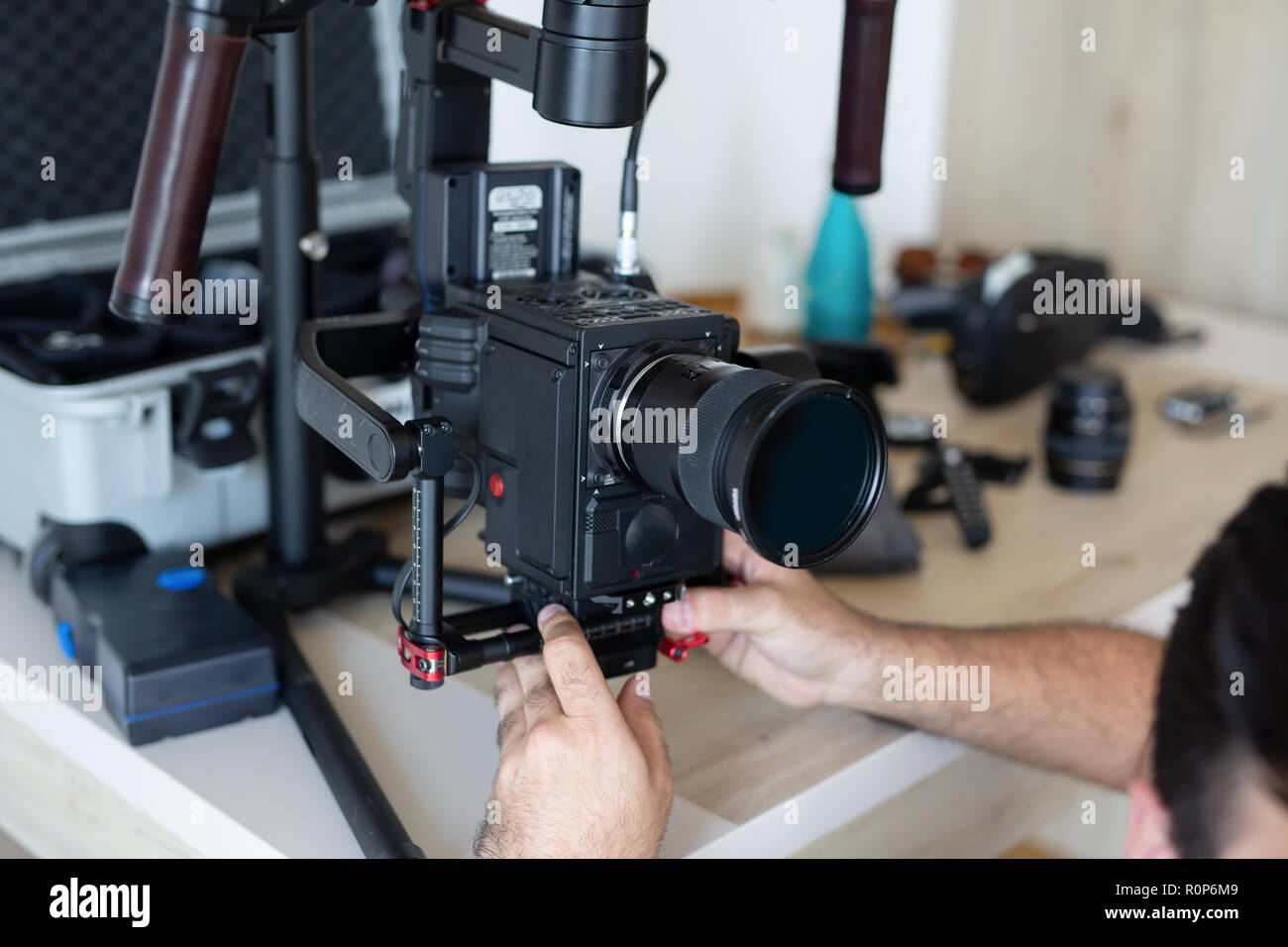 testing handheld camera gyro stabilizin gimbal Stock Photo - Alamy