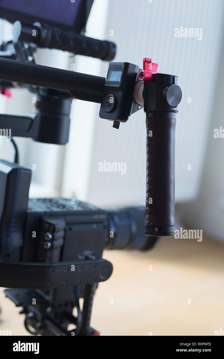 testing handheld camera gyro stabilizin gimbal Stock Photo - Alamy