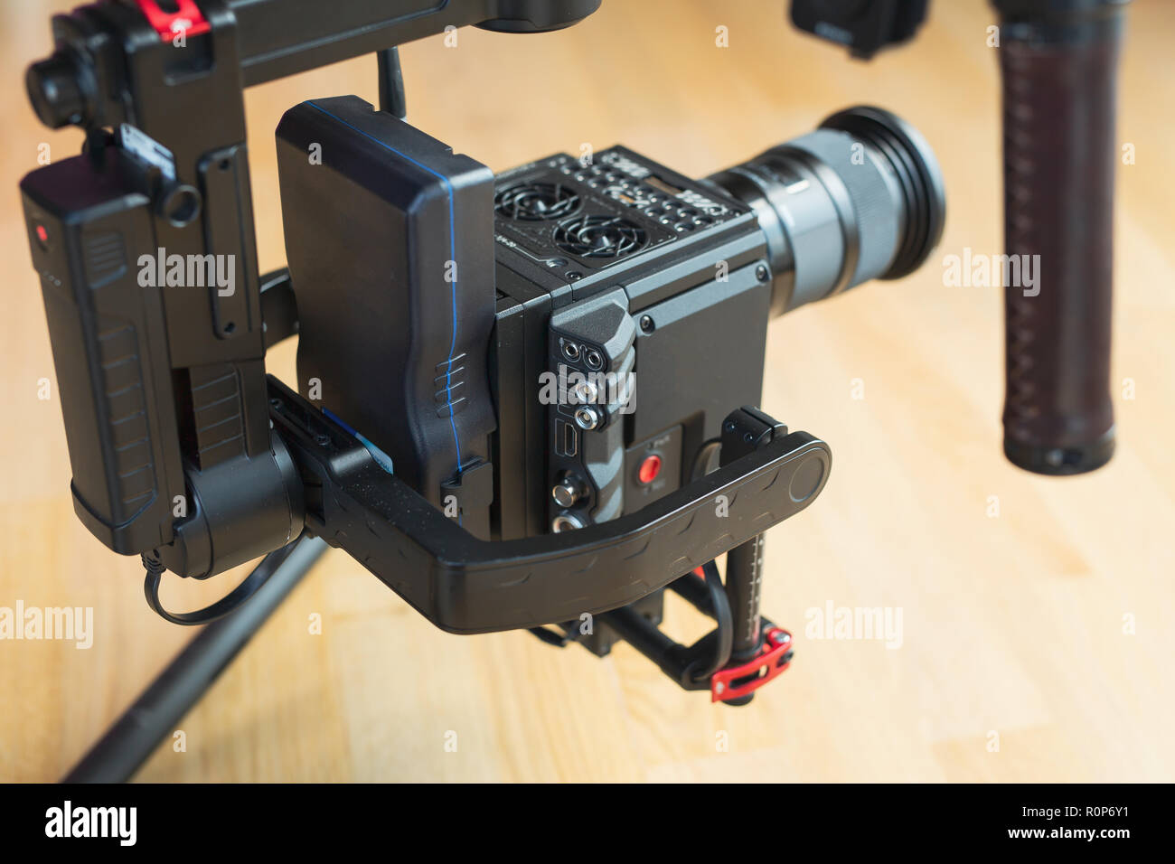 Gyro stabilized hi-res stock photography and images - Alamy