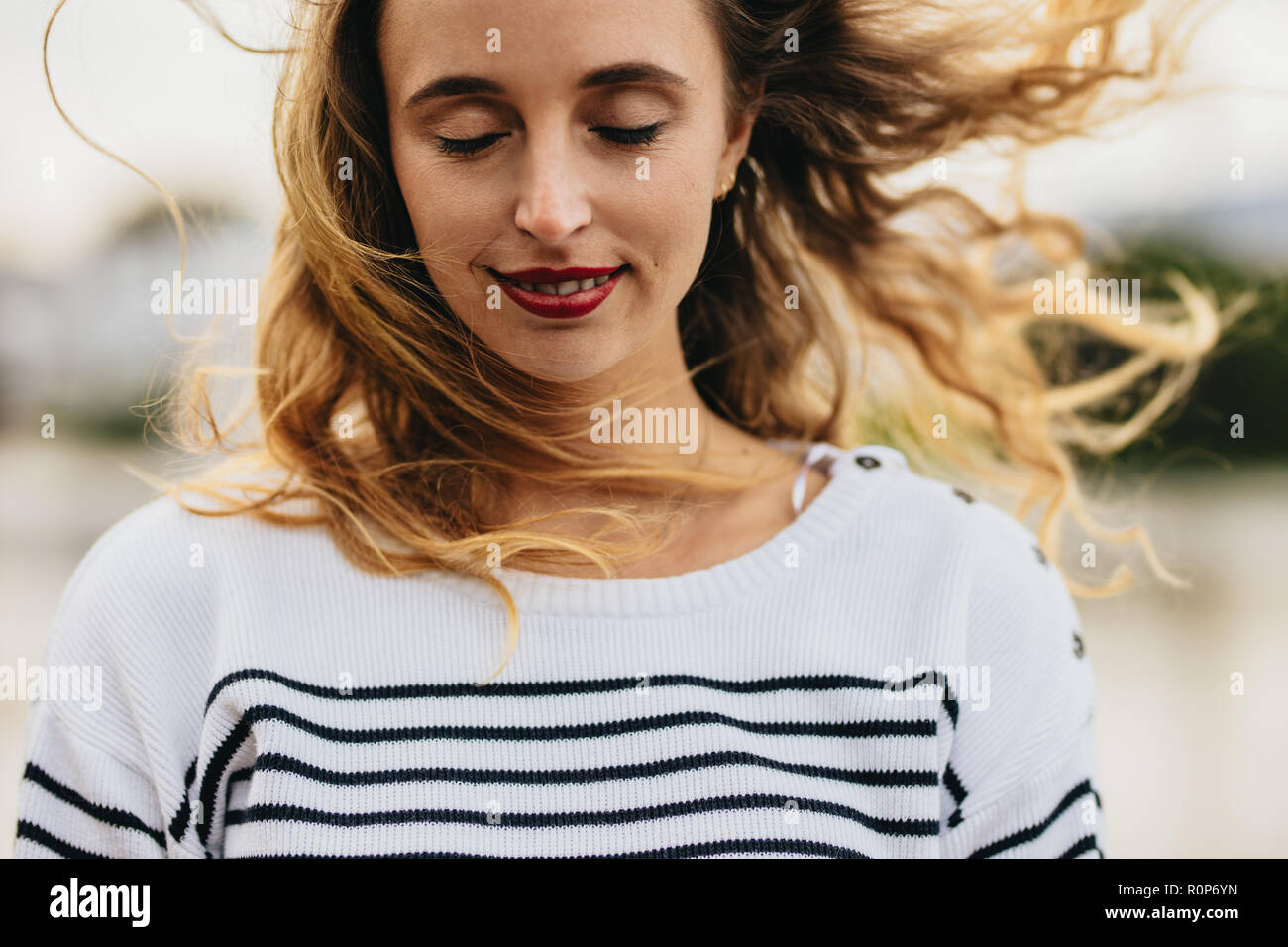 Flying portrait hi-res stock photography and images - Alamy