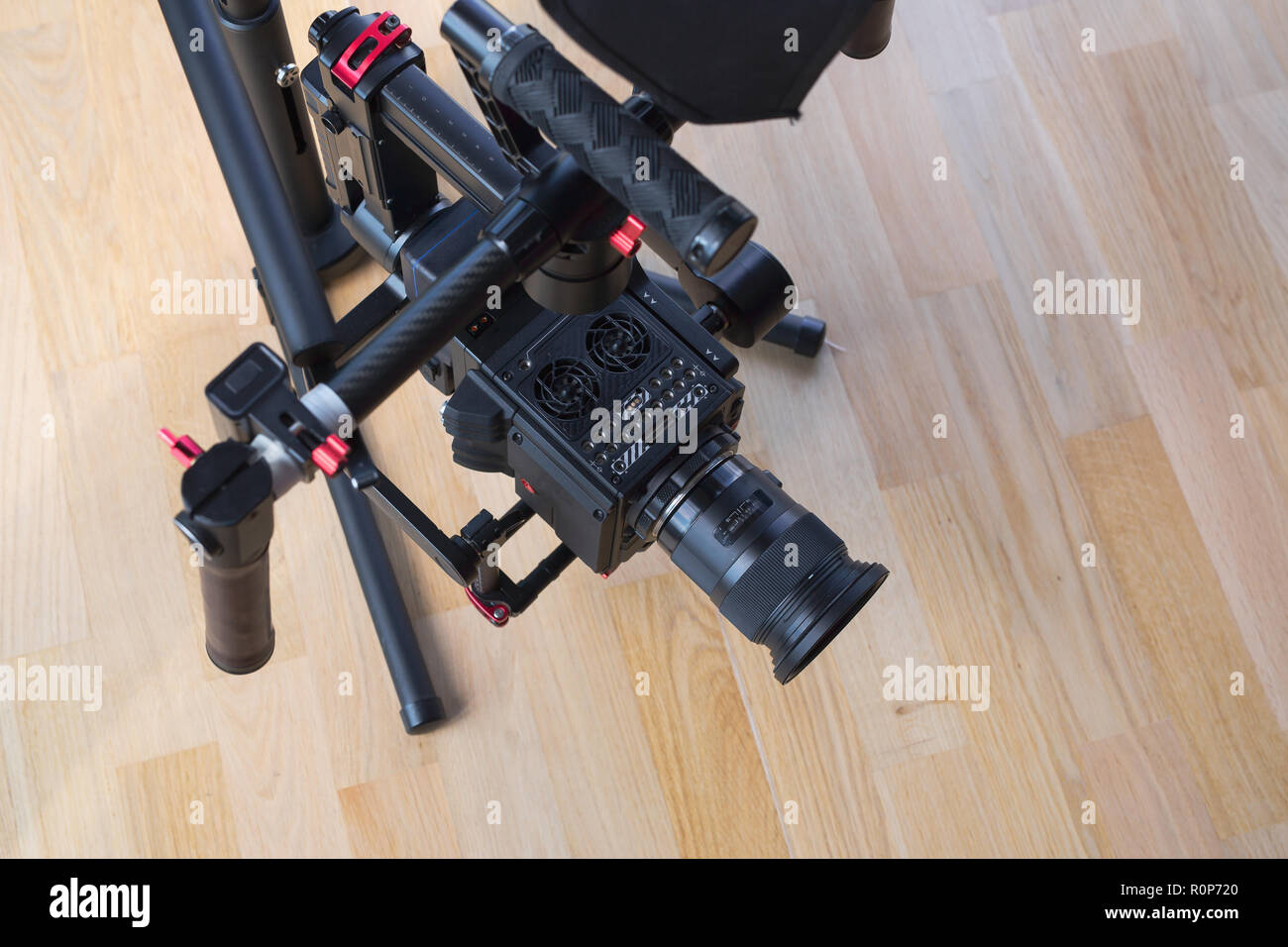 testing handheld camera gyro stabilizin gimbal Stock Photo - Alamy