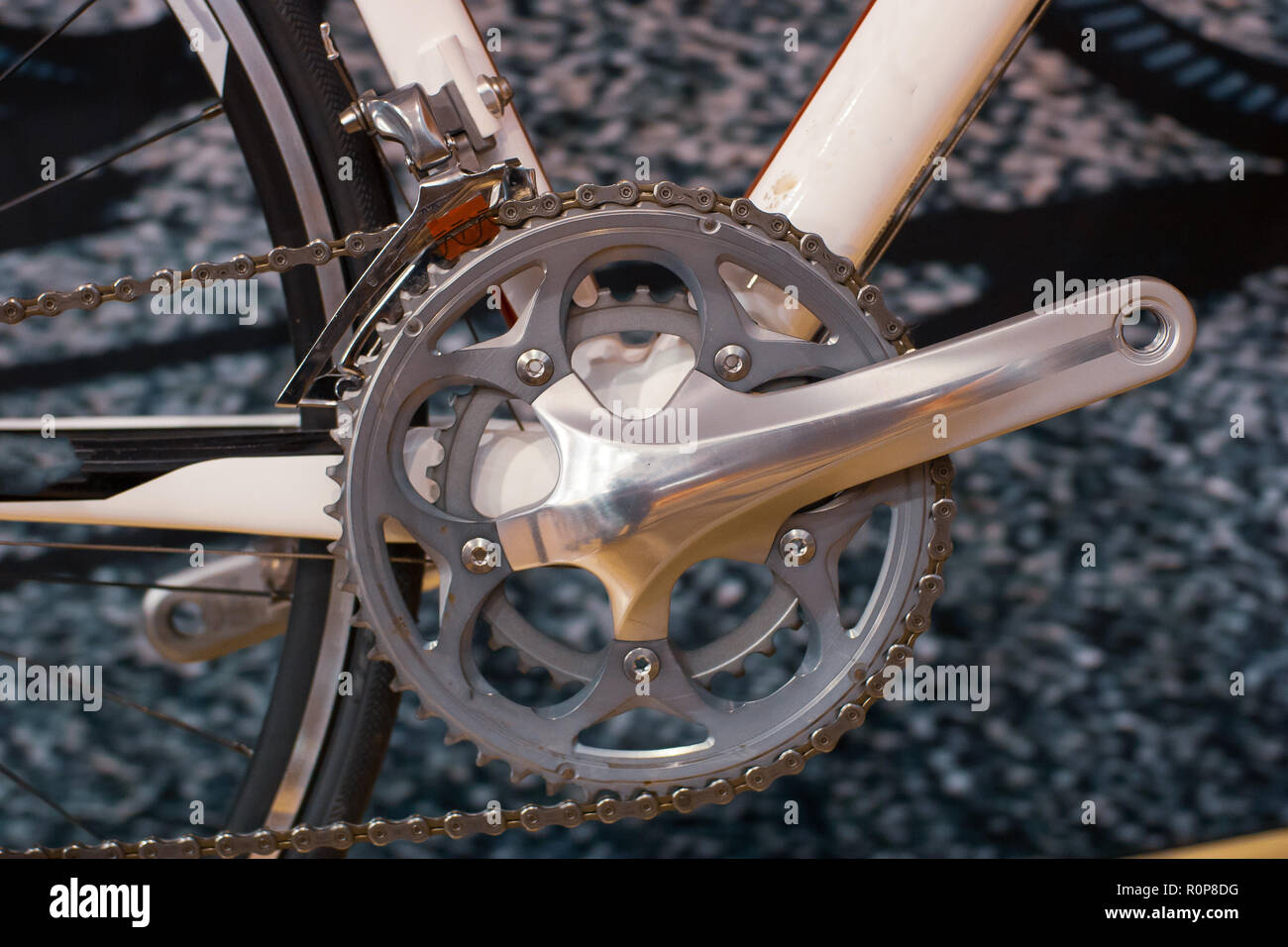 Silver crankset hi-res stock photography and images - Alamy