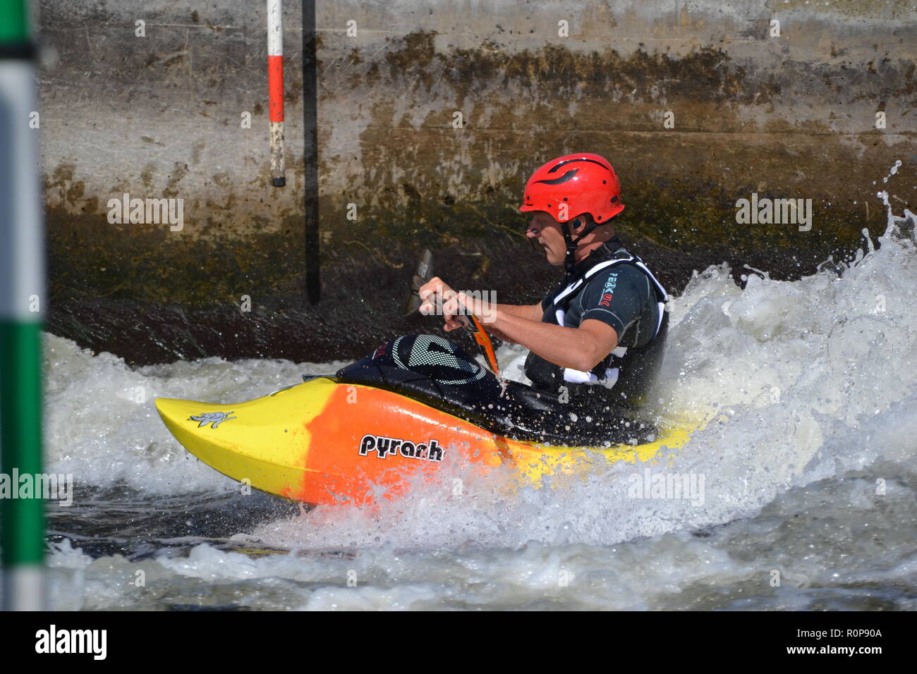 Canoeist at Holme Pierrepont Country Park Stock Photo - Alamy