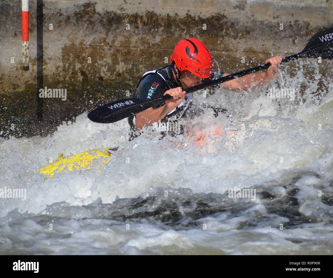 Canoeist at Holme Pierrepont Country Park Stock Photo - Alamy