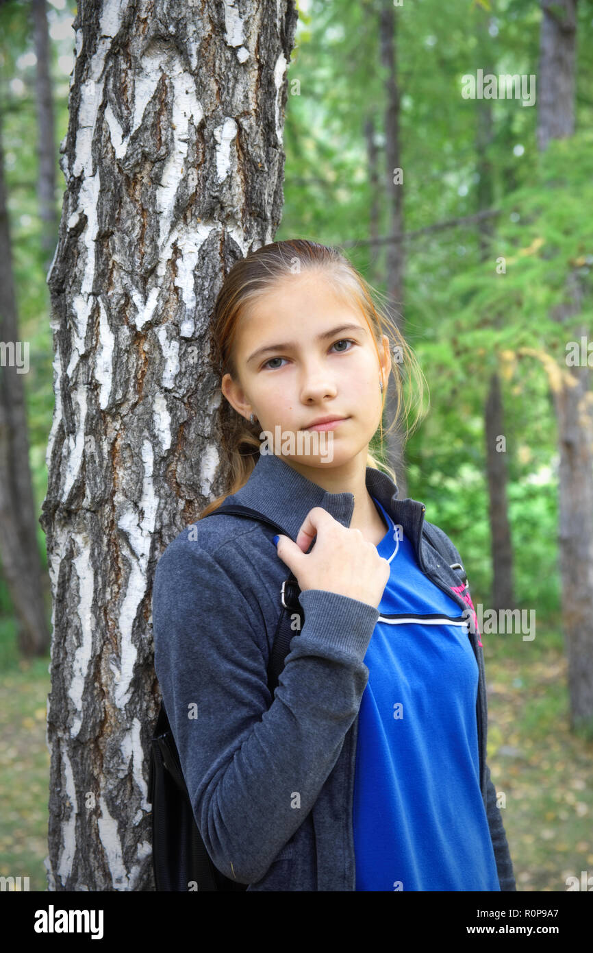 Teen girl hi-res stock photography and images - Alamy