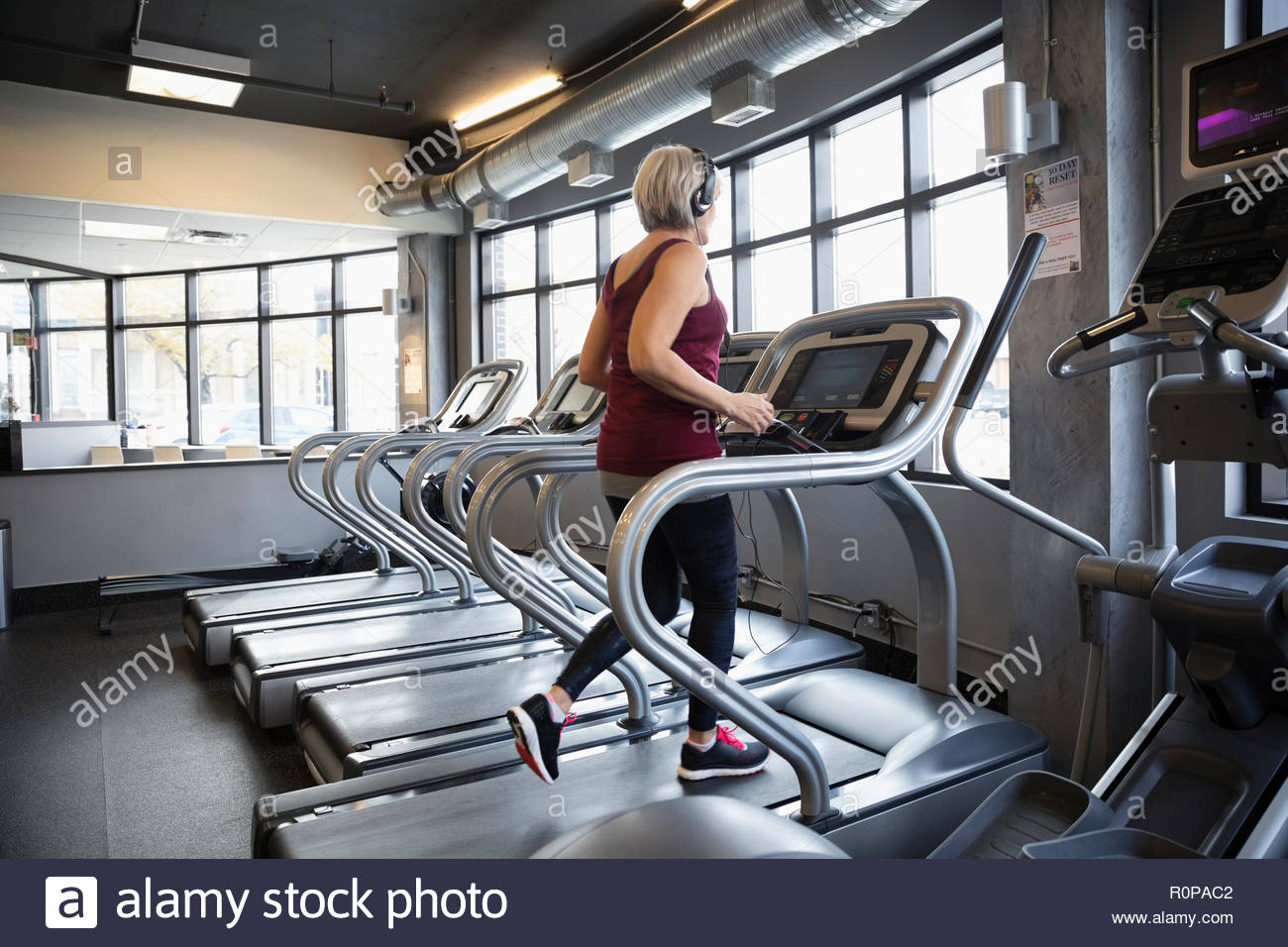 Walking to the gym hi-res stock photography and images - Alamy
