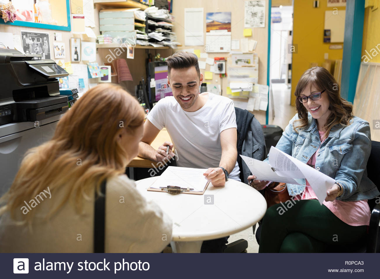Small office table hi-res stock photography and images - Alamy
