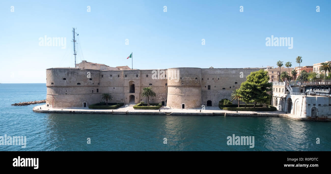Taranto Italy. The Aragonese Castle (Castel Sant'Angelo), photographed ...