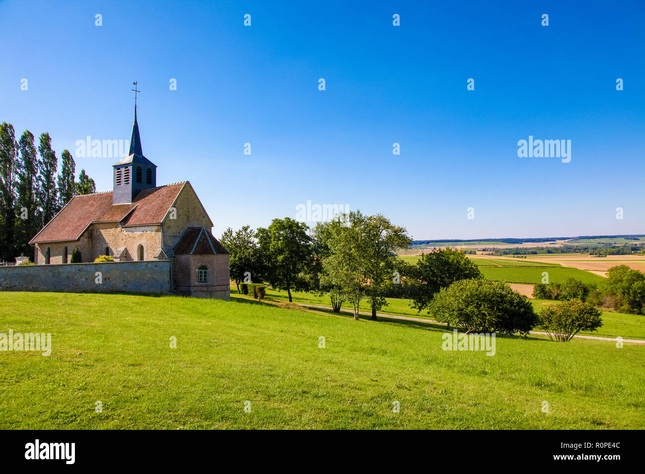 Village landscape champagne hi-res stock photography and images - Alamy