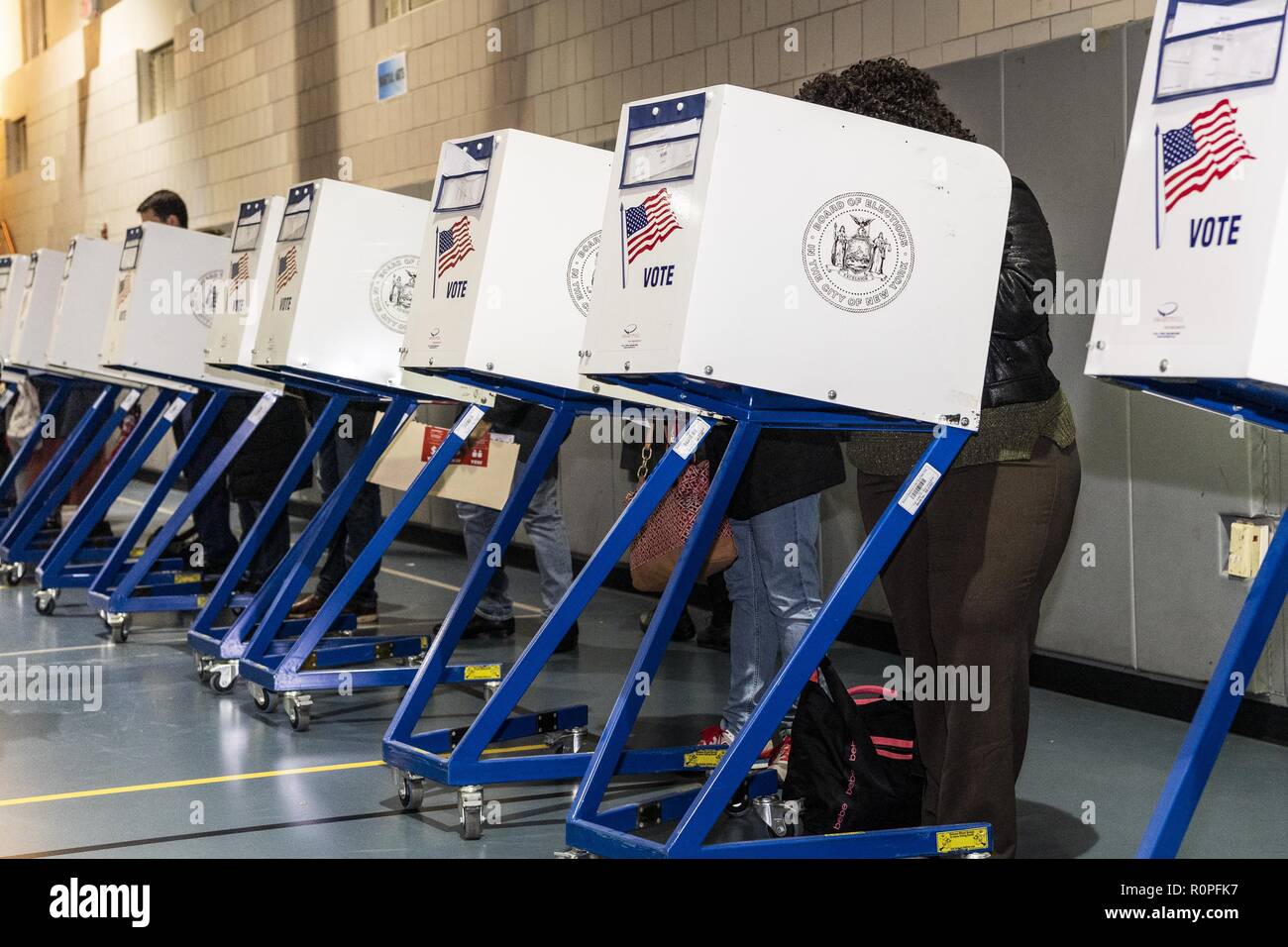 New York, NY, USA. 6th Nov, 2018. Election Day voting on the Upper West ...