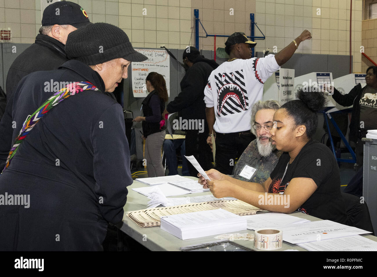 New York, NY, USA. 6th Nov, 2018. Election Day voting on the Upper West ...