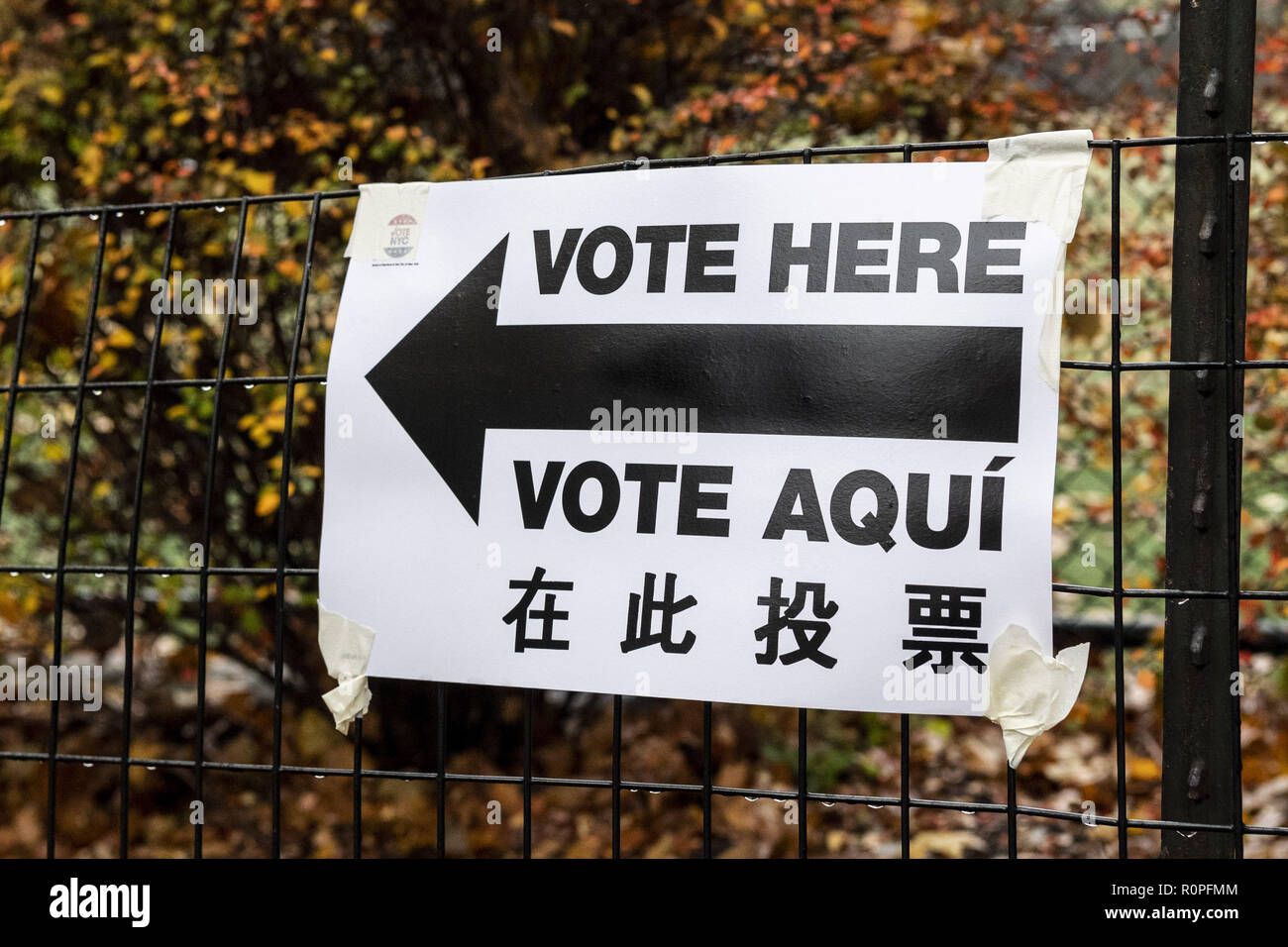 New York, NY, USA. 6th Nov, 2018. Election Day voting on the Upper West ...