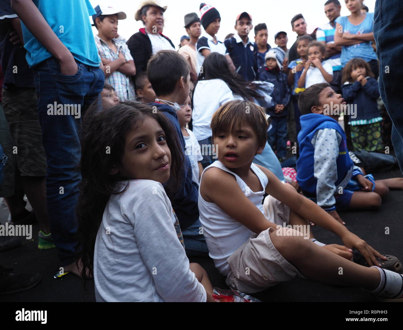 Mexico City, Mexico. 5th November, 2018. Squeals of delight erupt from ...