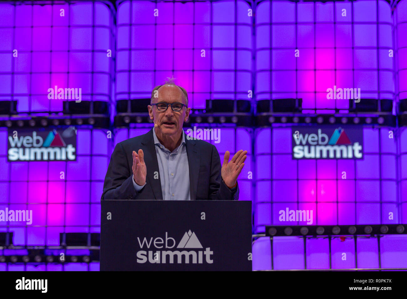 World wide web tim berners lee hi-res stock photography and images - Alamy