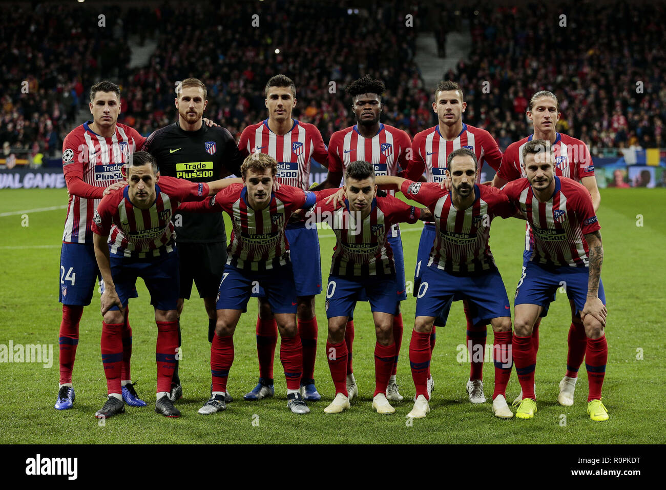 Borussia dortmund team 2018 hi-res stock photography and images - Alamy