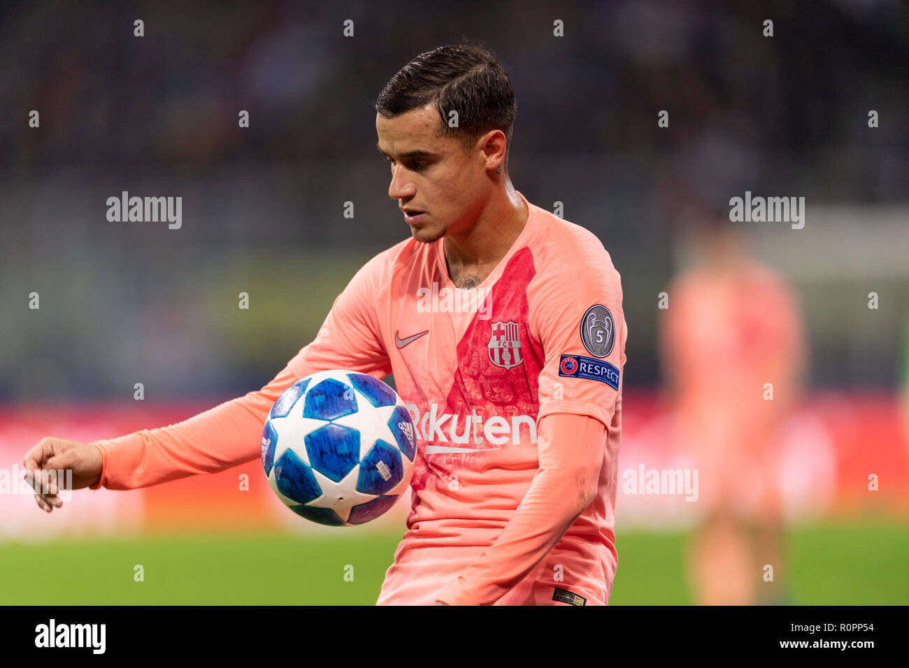 Philippe coutinho 2018 hi-res stock photography and images - Alamy
