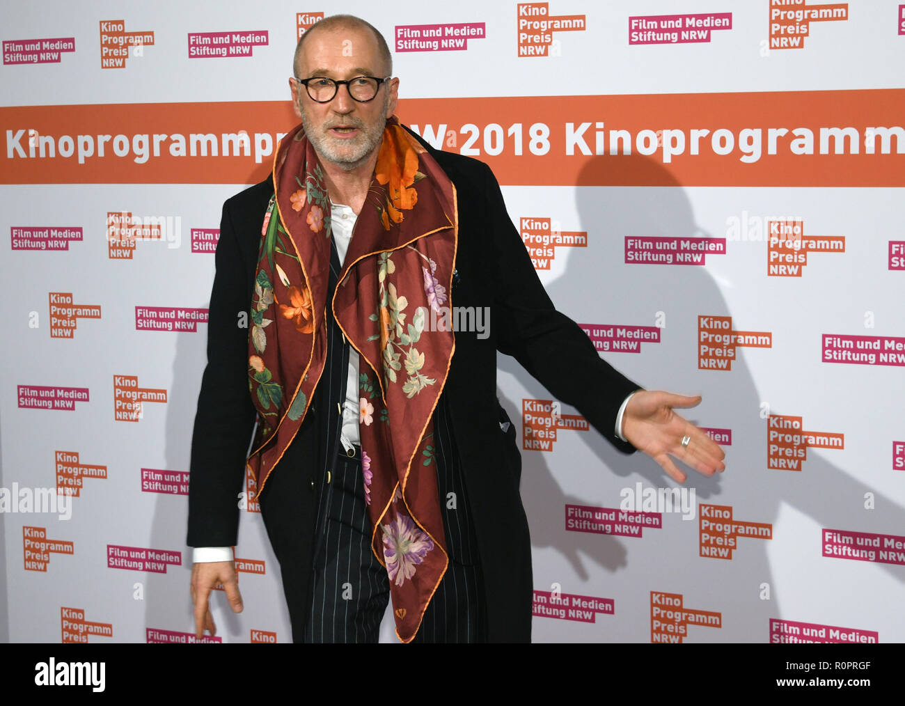 Peter north actor hi-res stock photography and images - Alamy
