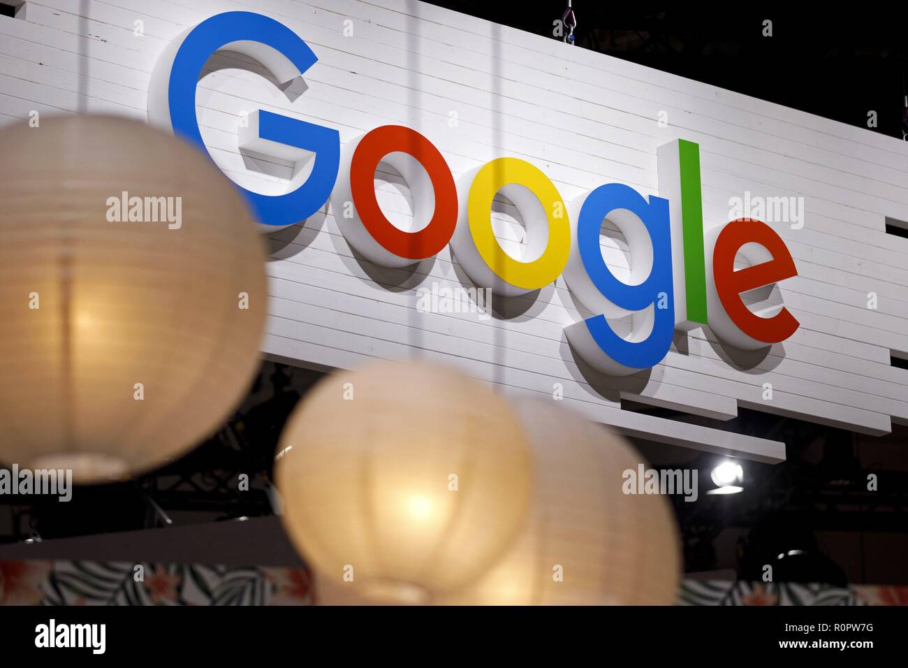 Logo der Firma Google LLC | usage worldwide Stock Photo - Alamy