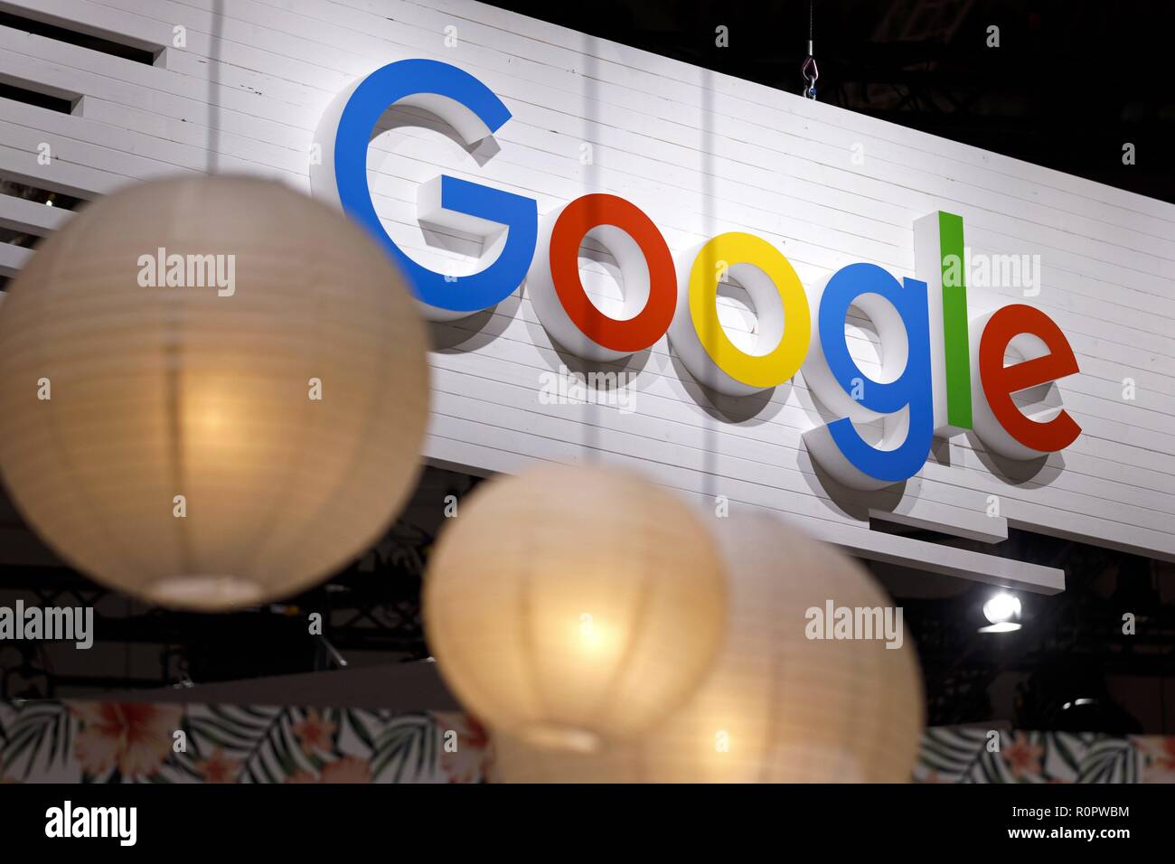 Logo der Firma Google LLC | usage worldwide Stock Photo - Alamy