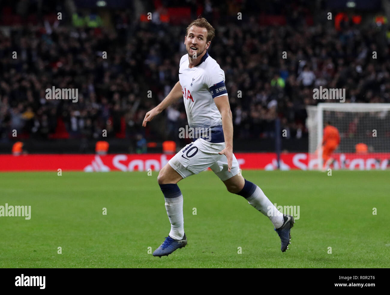 Tottenham Hotspur's Harry Kane celebrates scoring his side's second ...