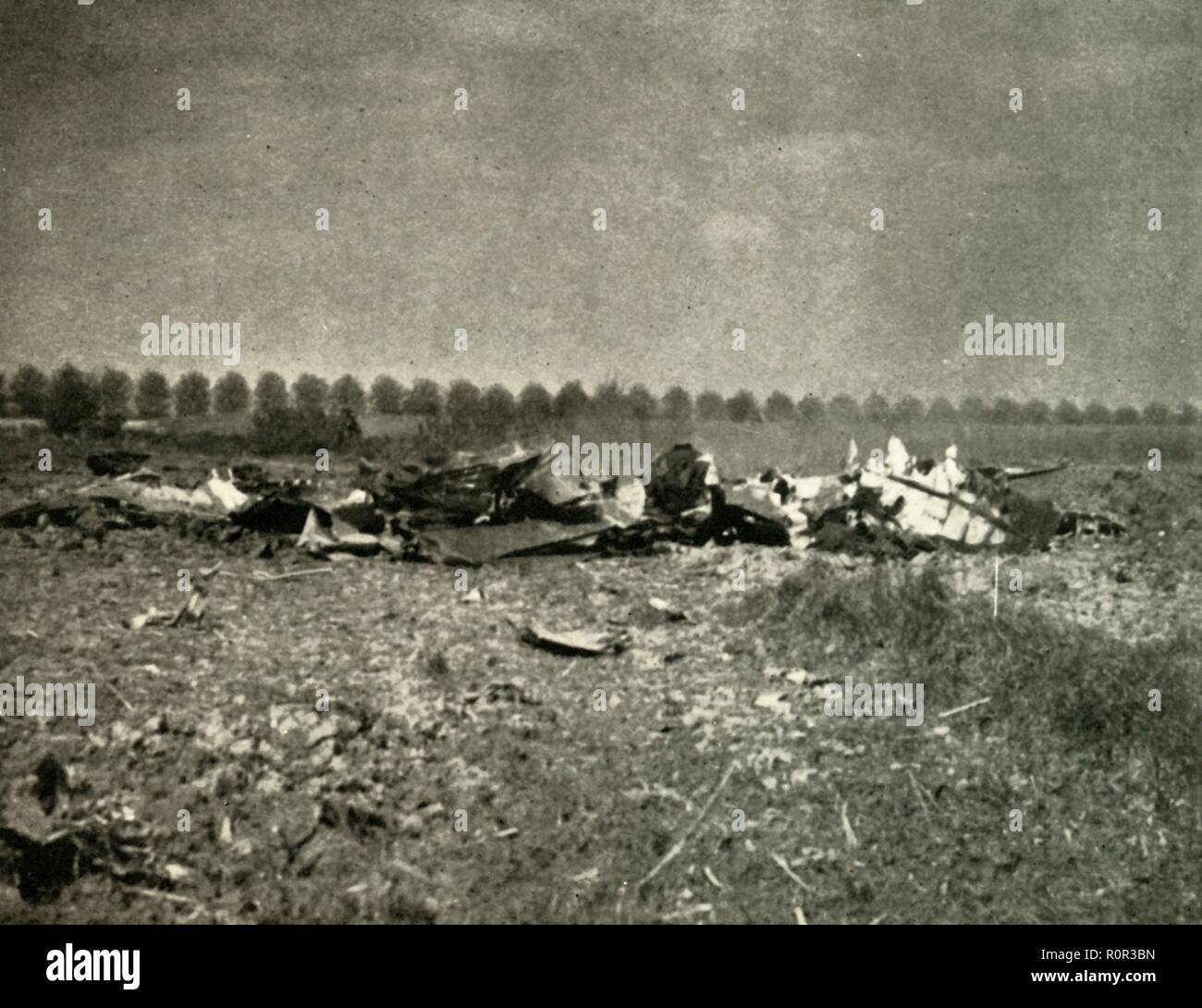 German airfield 1940 hi-res stock photography and images - Alamy