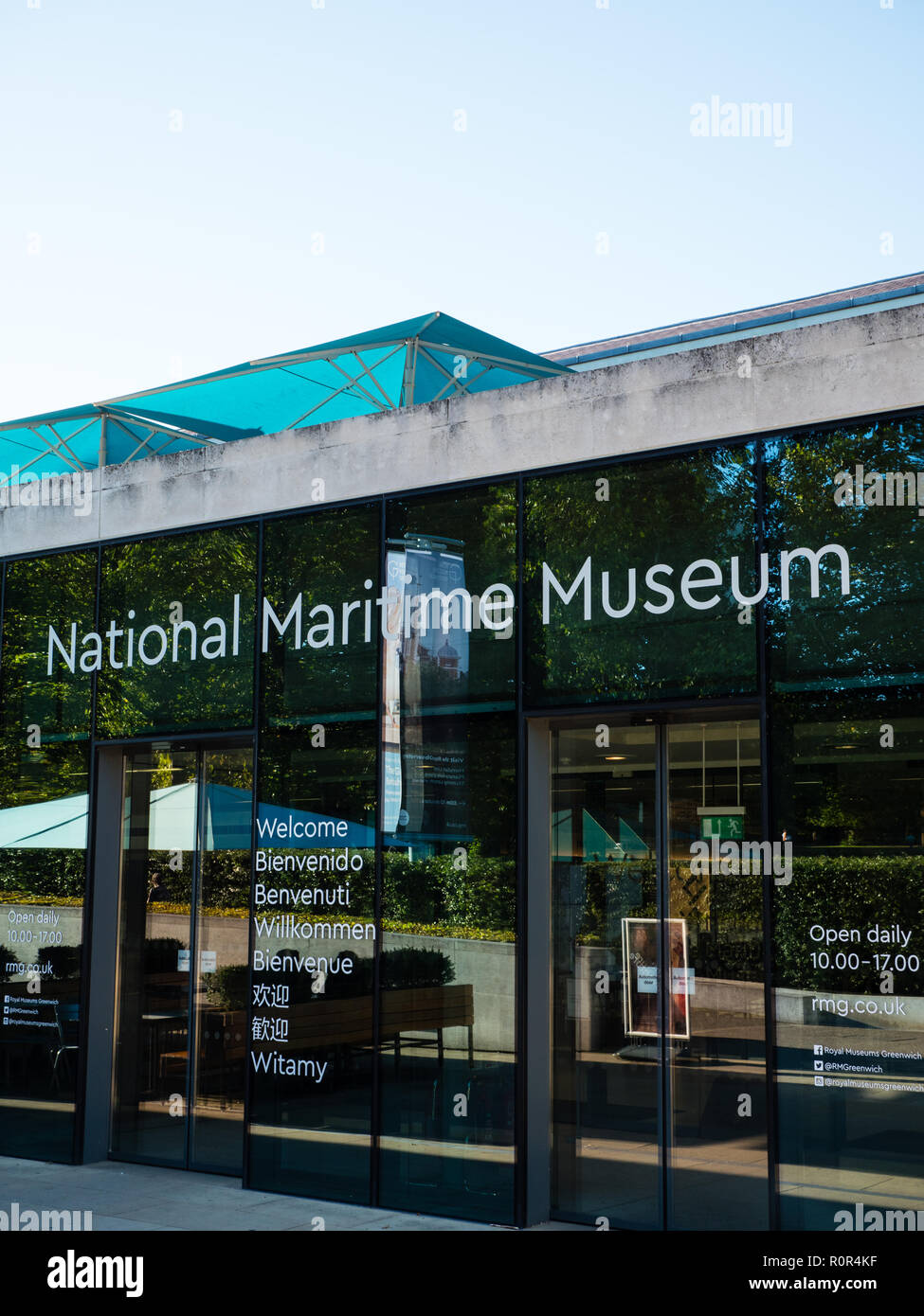 Greenwich tourist attraction hi-res stock photography and images - Alamy