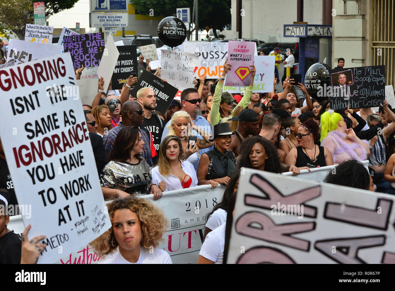 Amber Rose joins her mom Dorothy Rose and thousands of fans and women's ...