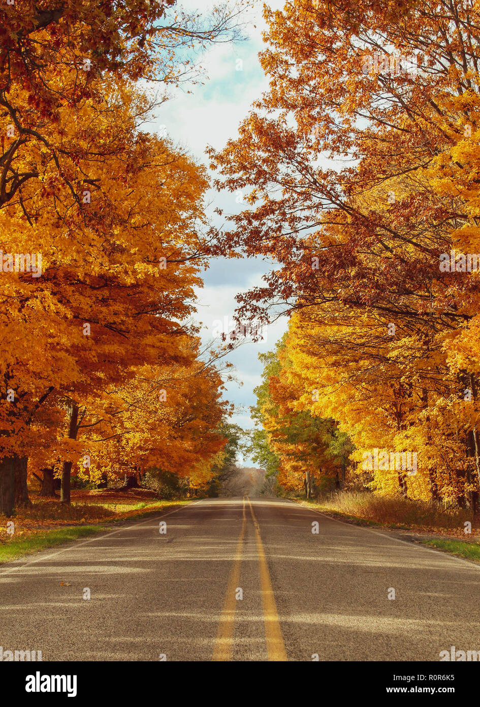 Nice country weather hi-res stock photography and images - Alamy