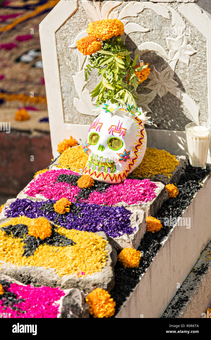 A grave decorated for the Dead of the Dead during the Dia de Muertos ...