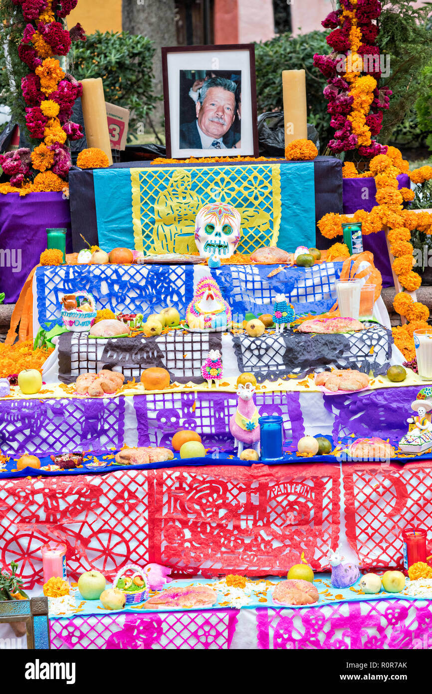 A Dead of the Dead altar known as an ofrenda honoring deceased ...
