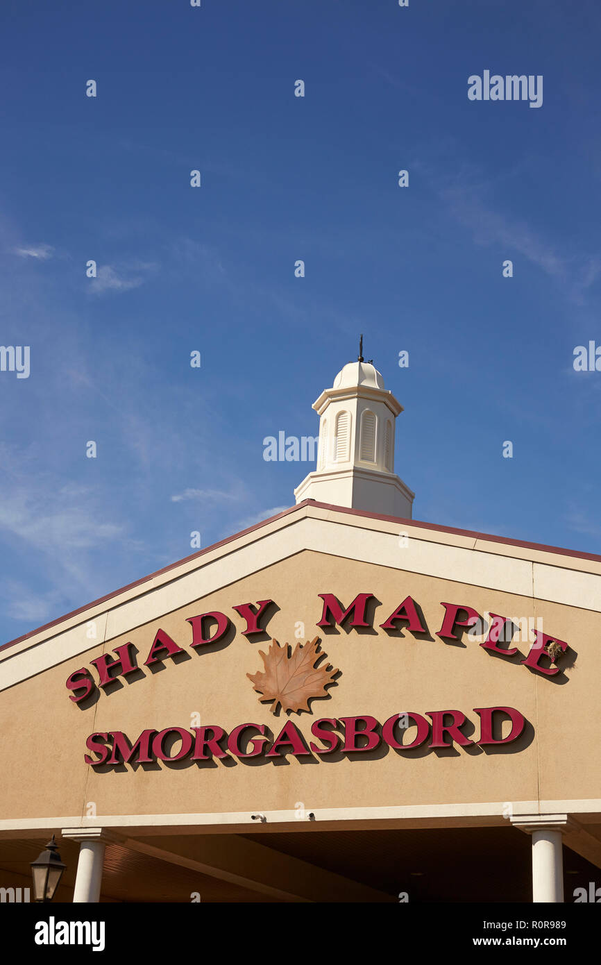 Shady maple restaurant hi-res stock photography and images - Alamy