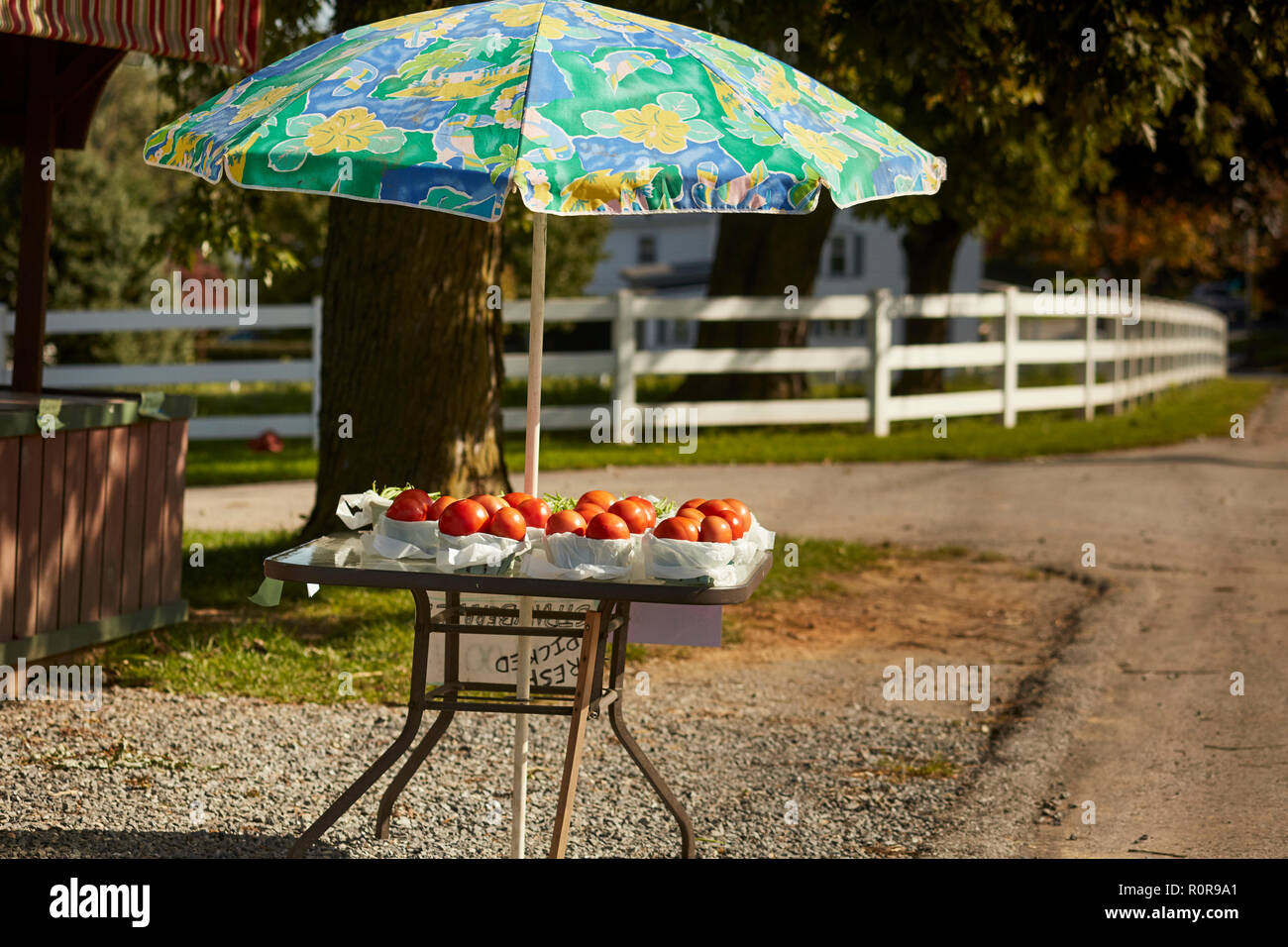 Roadside farm stand hi-res stock photography and images - Alamy