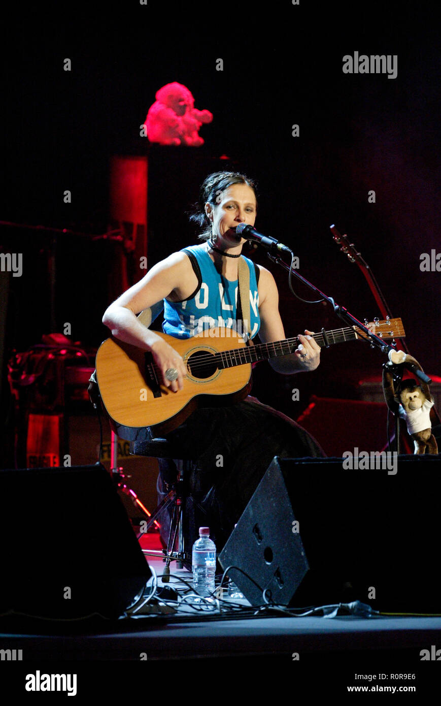 Kasey chambers hi-res stock photography and images - Alamy