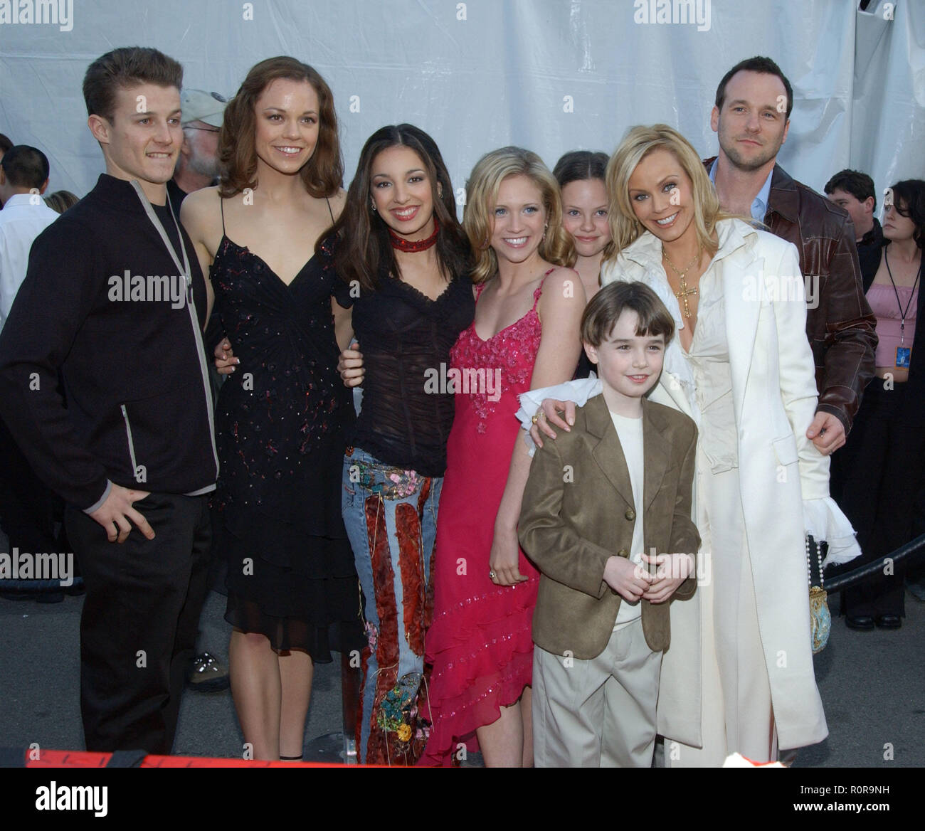 "American Dreams" cast arrives at the 30th Annual AMAs held at the ...