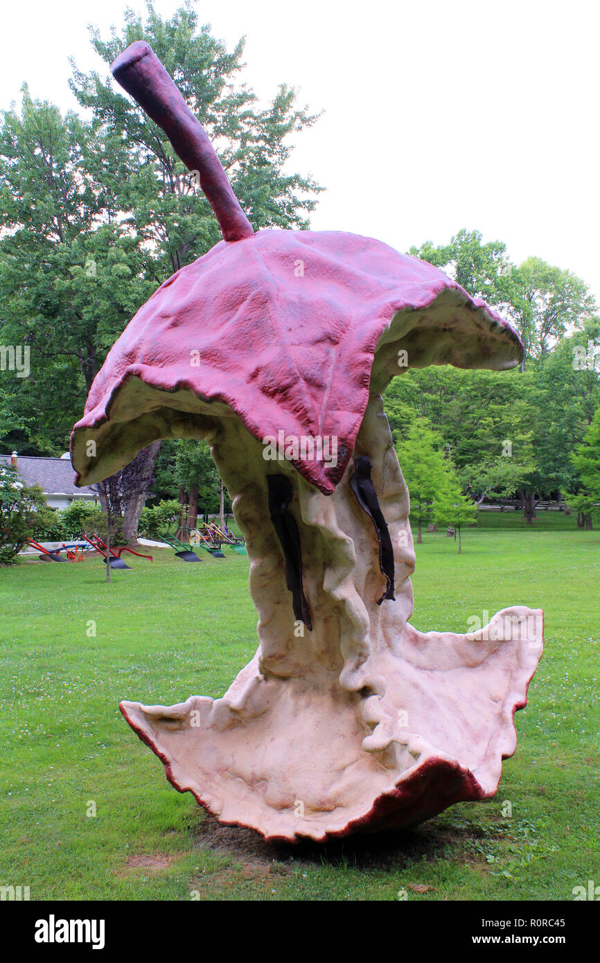 Apple Core by Claes Oldenburg (1992), displayed at Kentuck Knob ...