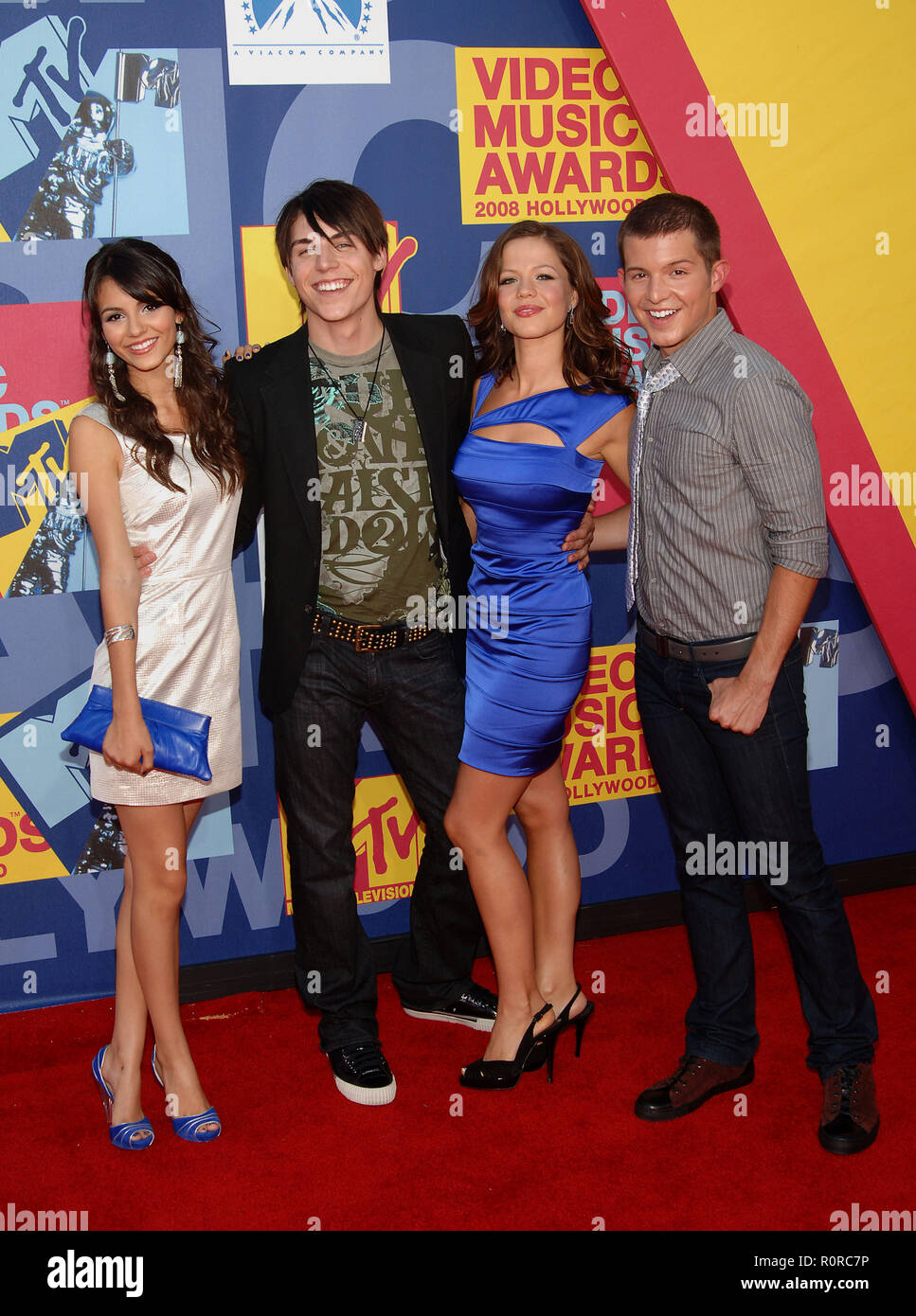 Spectacular cast: Nolan Funk, Tammin Sursok, Victoria Justice and Simon ...