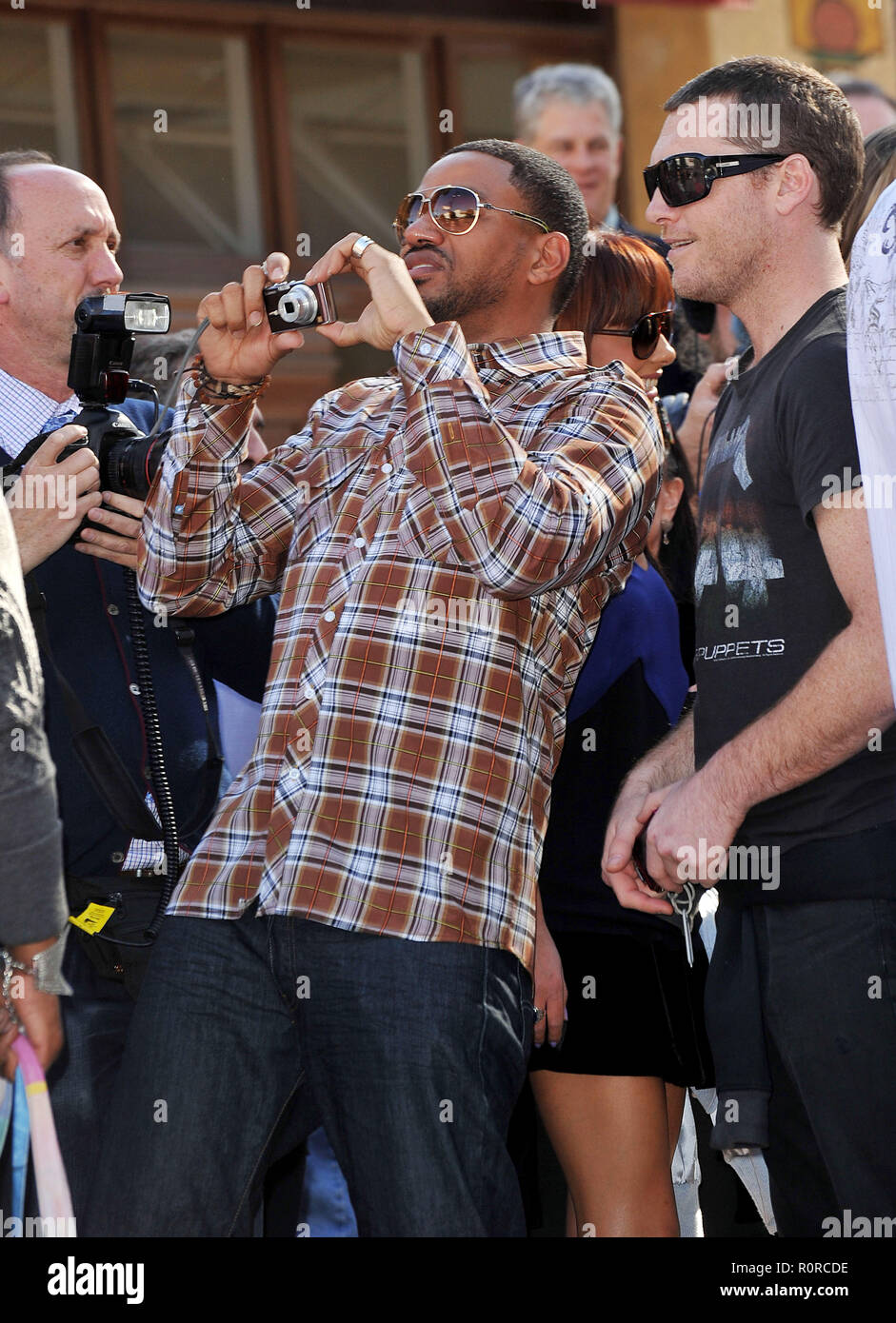 Laz Alonso Sam Worthington 54 - James Cameron Honored with a Star on ...