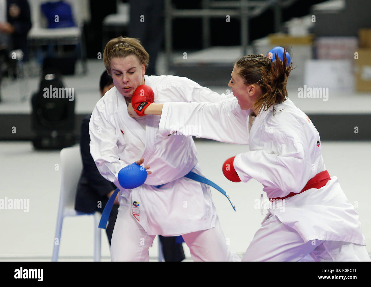 Womens kumite hi-res stock photography and images - Alamy