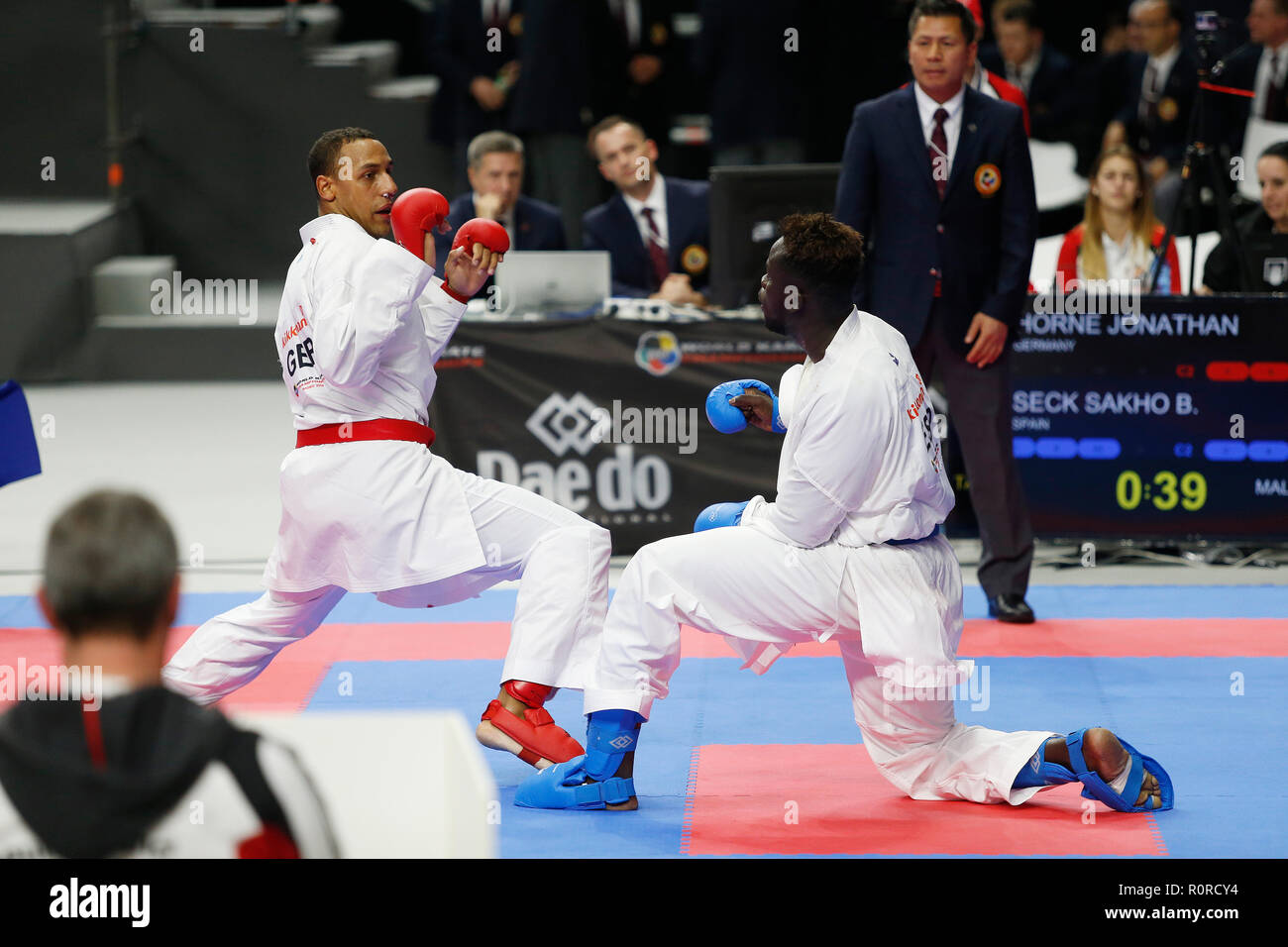 Babacar Seck seen fighting against his opponent Jonathan Horne during ...
