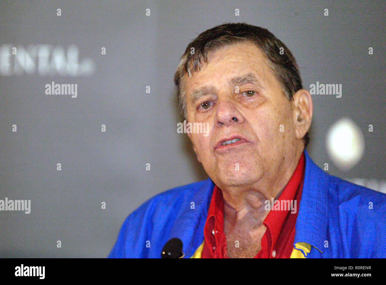 Jerry Lewis conducts a media conference at the Intercontinental Hotel ...