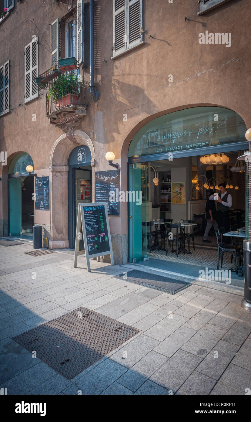 Street scene, Milan, Italy Stock Photo - Alamy